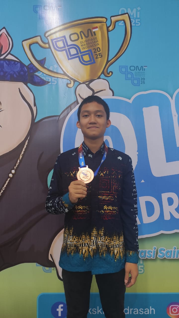 Siswa SMA Islam Athirah Bone Raih Medali Perunggu pada Ajang OMI 2025